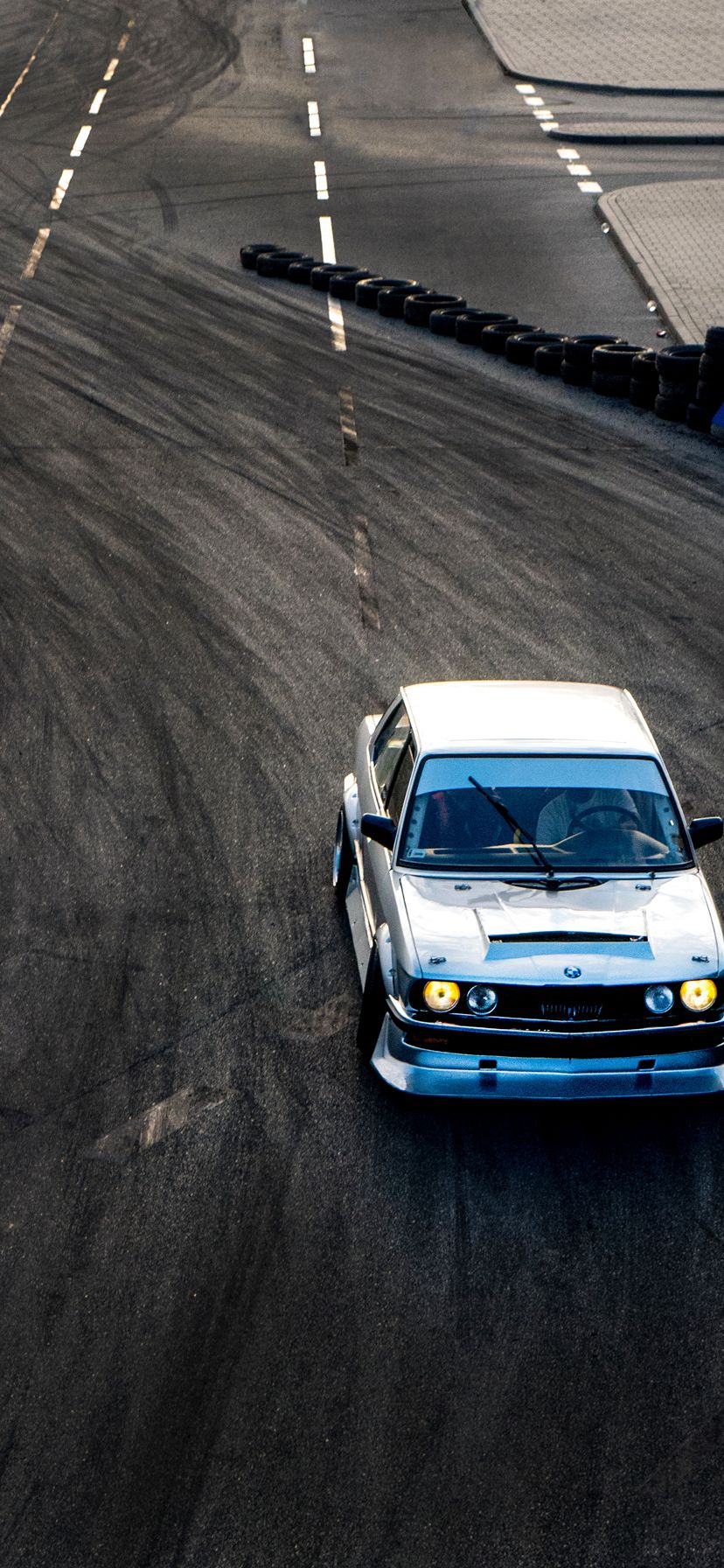 828x1792 Wallpaper - 269