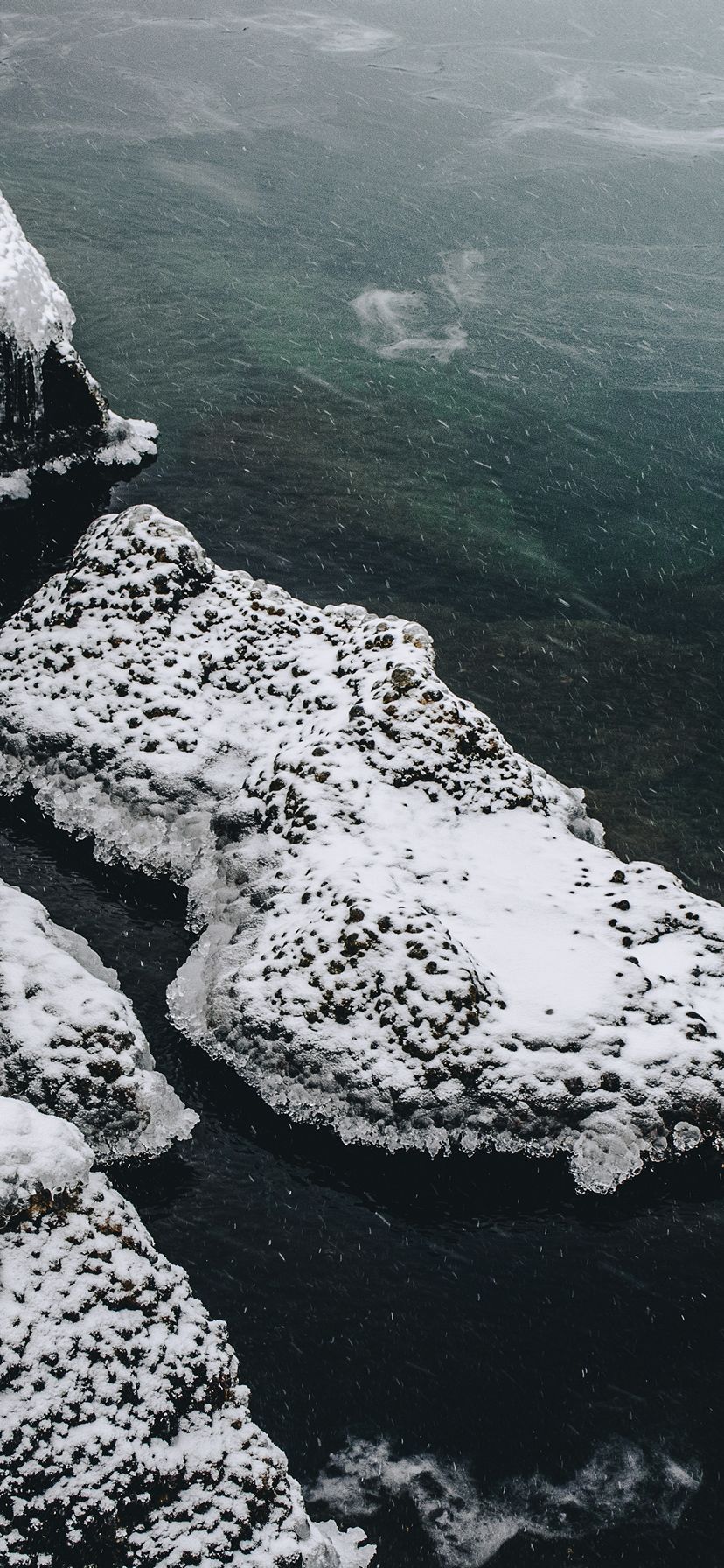 828x1792 Wallpaper - 286